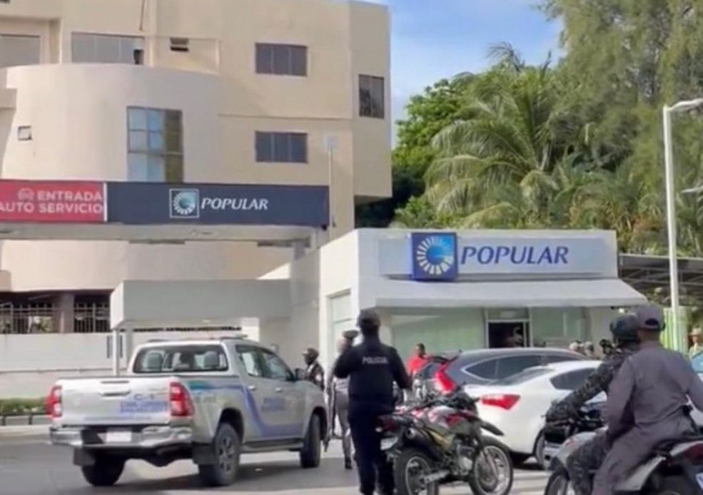 Asaltan sucursal del Banco Popular en la Av. Luperón en Santo Domingo ...